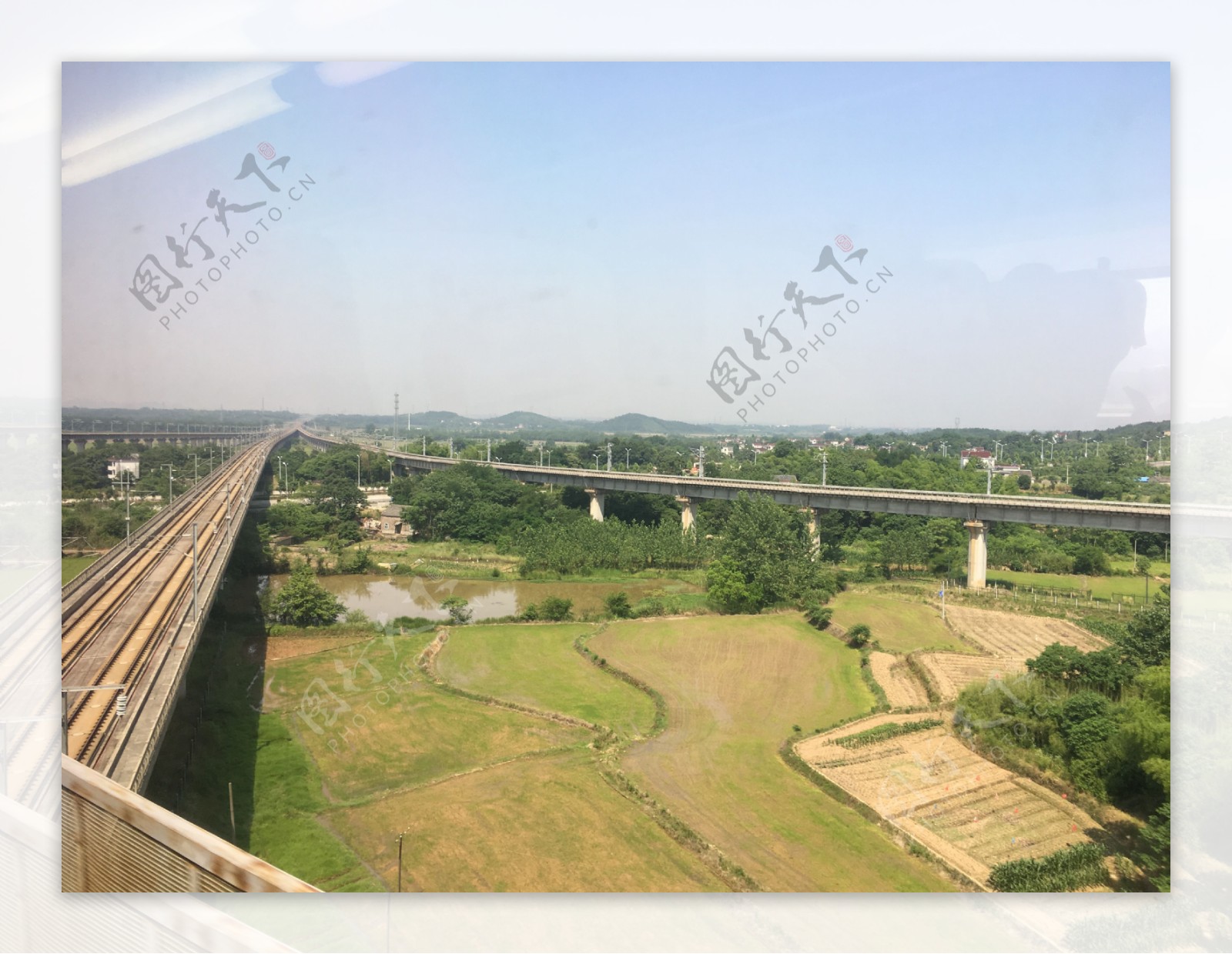 高铁动车铁轨图片素材-编号24298348-图行天下